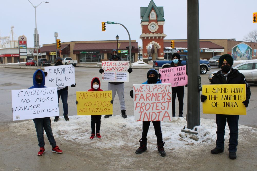 Steinbach Indian community protests farm bills – The Carillon