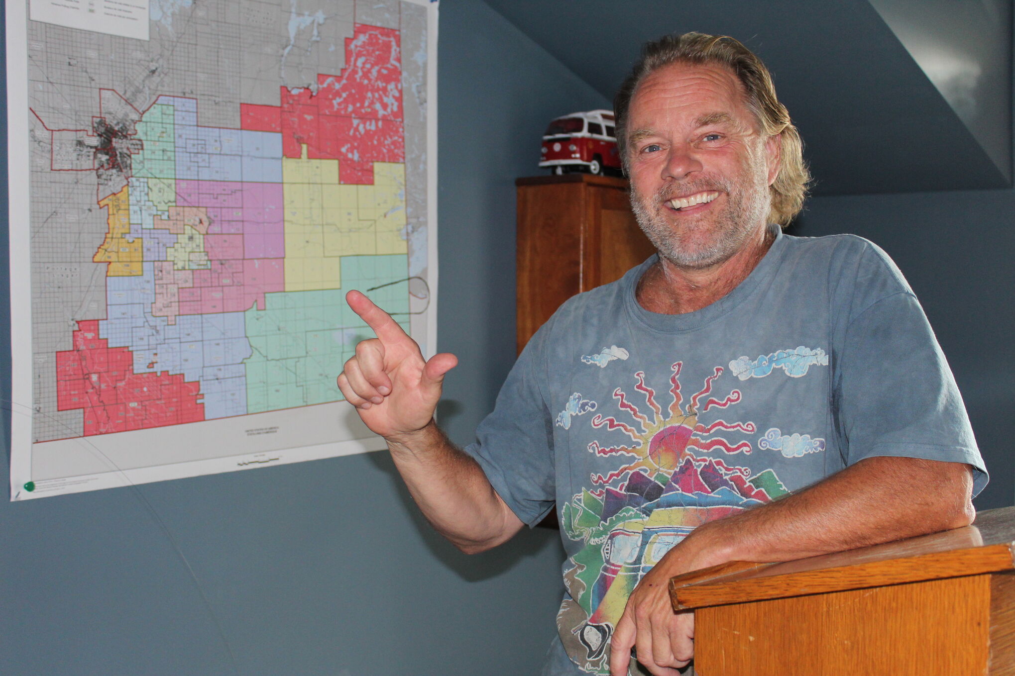 Loewen offers Provencher an independent choice – The Carillon