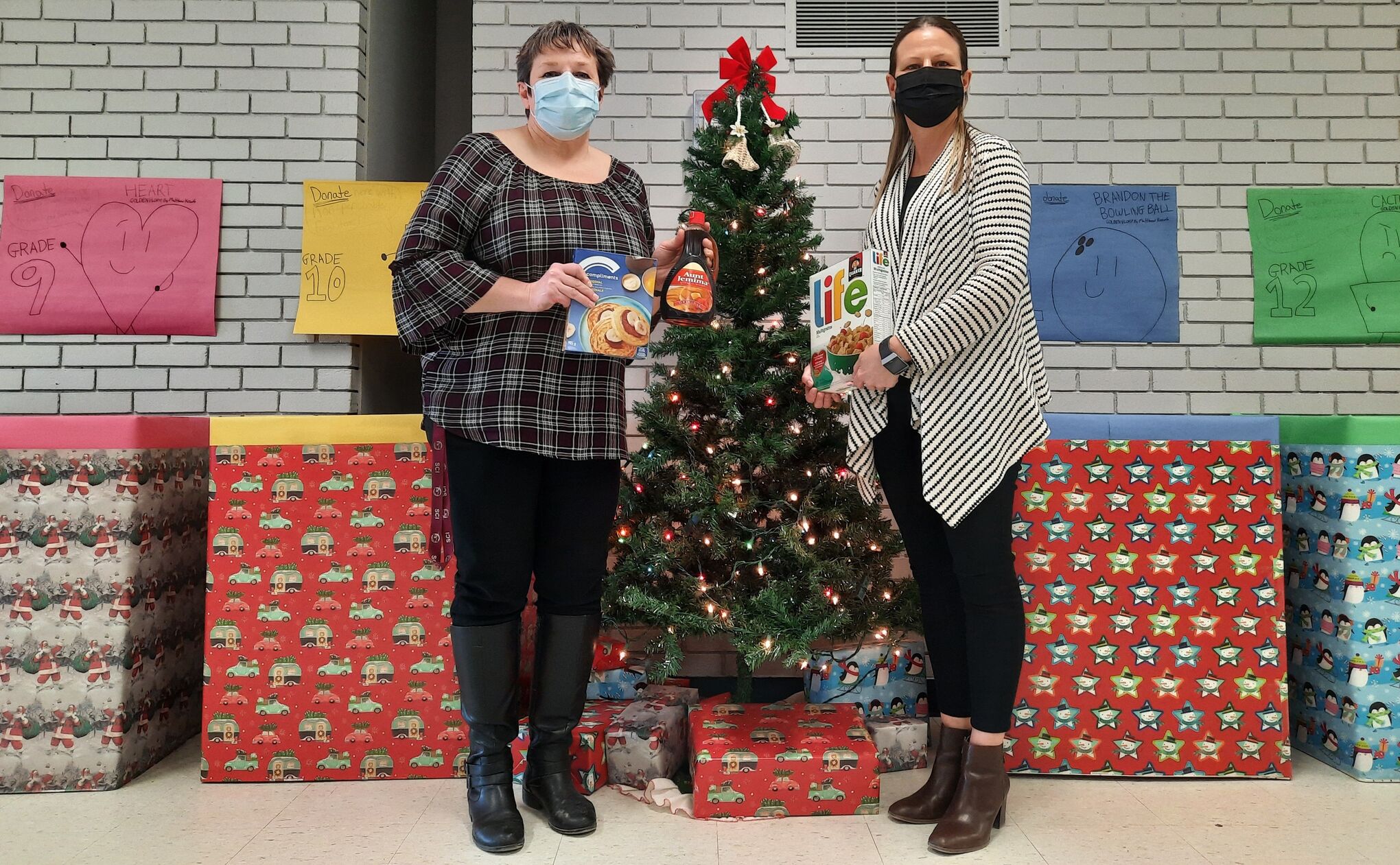 Jingle Games liven up Springfield Collegiate – The Carillon