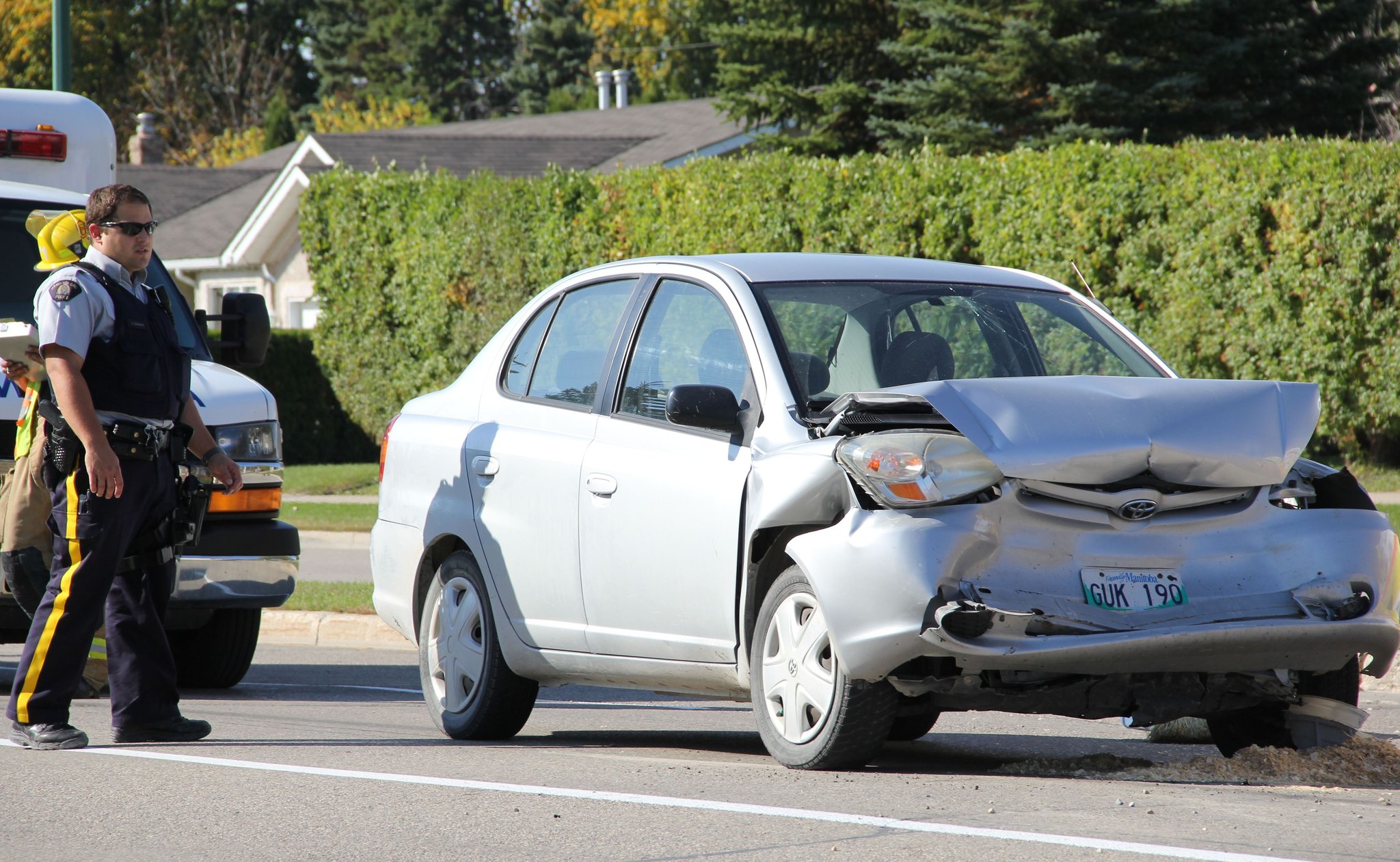 Cars crunch on McKenzie Avenue – The Carillon
