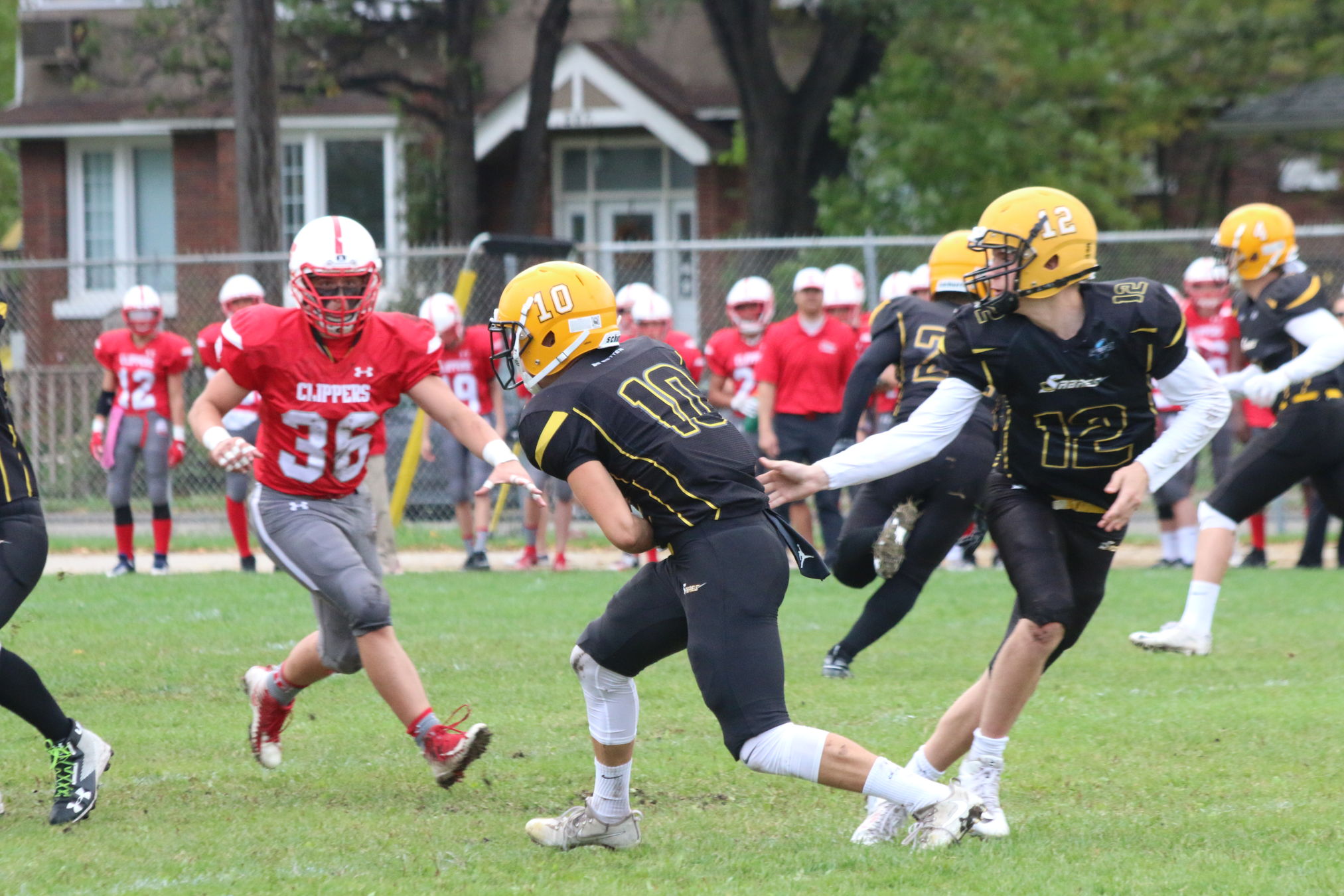 Sabres set to mark 10 years of football – The Carillon