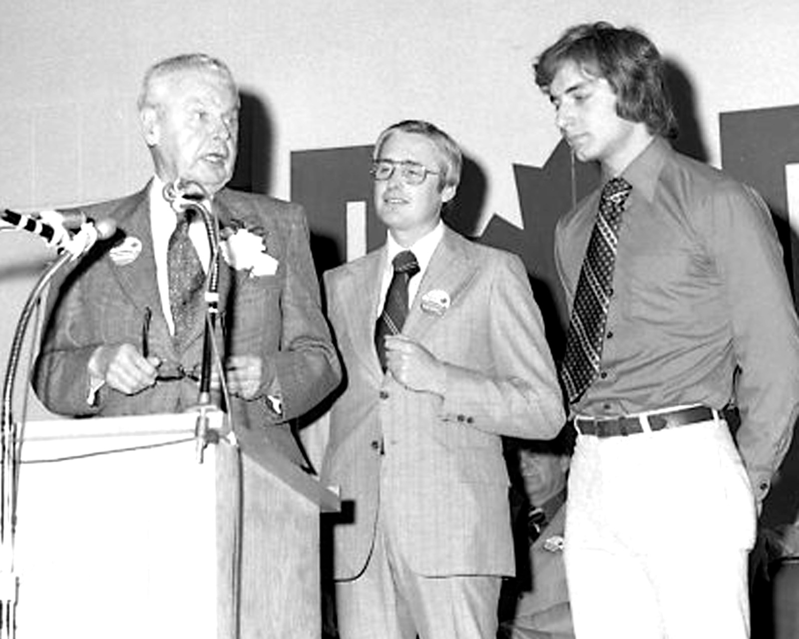 SPORTS FLASHBACK 1974: Steinbacher Stoesz leads Steelers to 1974 ...
