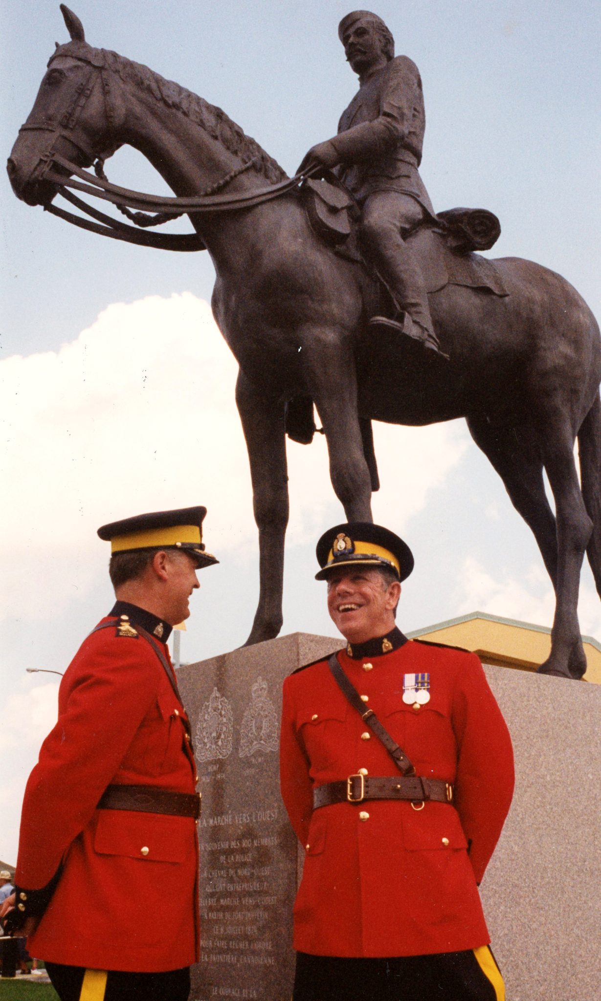 COLUMN: Carillon Flashback, July 12, 1995 – Statue at Emerson, a ...