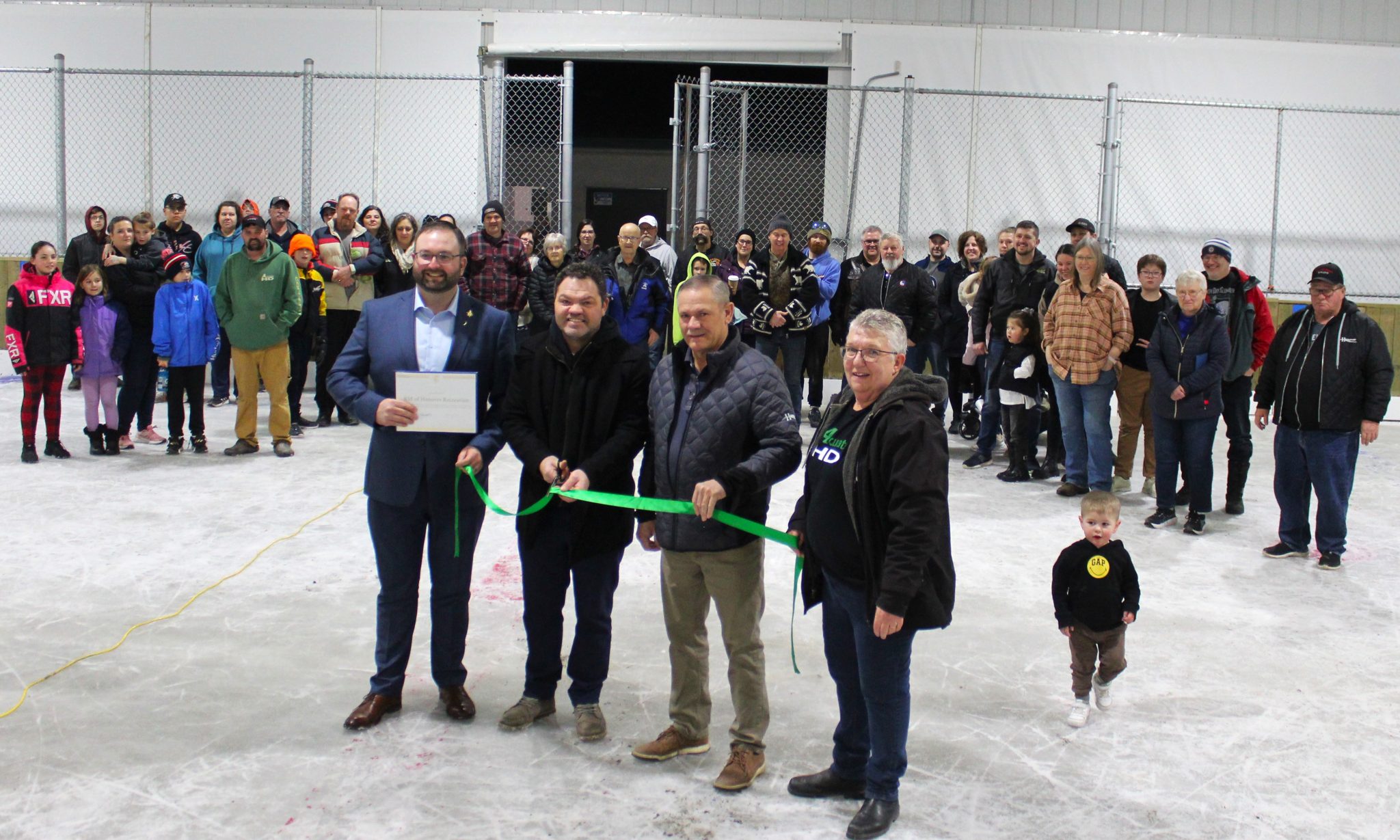 Bothwell rink ready for year-round use – The Carillon