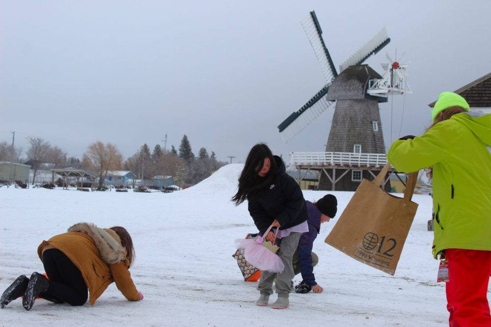 Over 1,000 hop to The Great Easter Egg Hunt – The Carillon