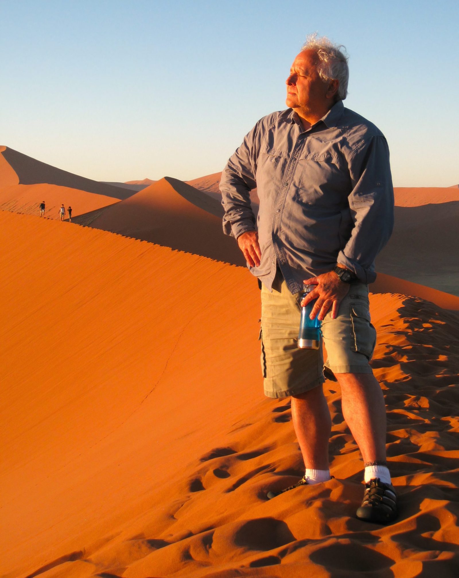 Memoir shares world travel and local history – The Carillon